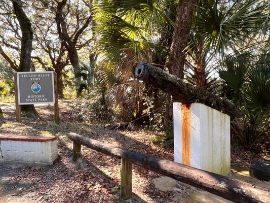 YELLOW BLUFF FORT HISTORIC STATE PARK - Updated April 2025 - 29 Photos ...