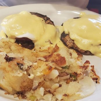 LIGHTHOUSE RESTAURANT - Updated July 2024 - 75 Photos & 81 Reviews ...