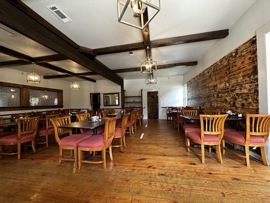 LAZY OAK - Updated September 2025 - 166 Photos & 79 Reviews - 503 ...