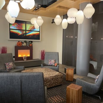 ALOFT HARLEM - Updated September 2024 - 120 Photos & 153 Reviews - 2296 ...