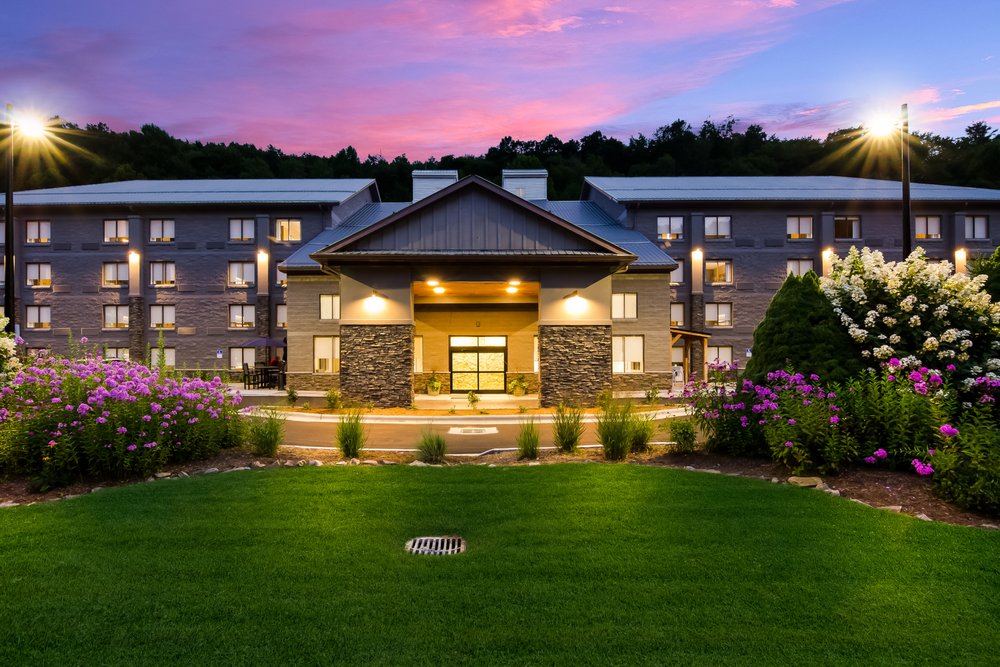GRAYSTONE LODGE ASCEND HOTEL COLLECTION - Updated June 2026 - 78 Photos ...