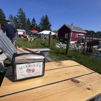 MCLOONS LOBSTER SHACK - Updated April 2026 - 605 Photos & 405 Reviews ...