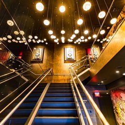 CLOAKROOM - Updated January 2026 - 88 Photos & 63 Reviews - 476 K St NW ...