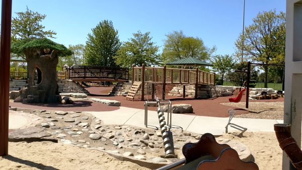 BURR RIDGE PARK DISTRICT - 13 Photos - 15W400 Harvester Dr, Burr Ridge ...