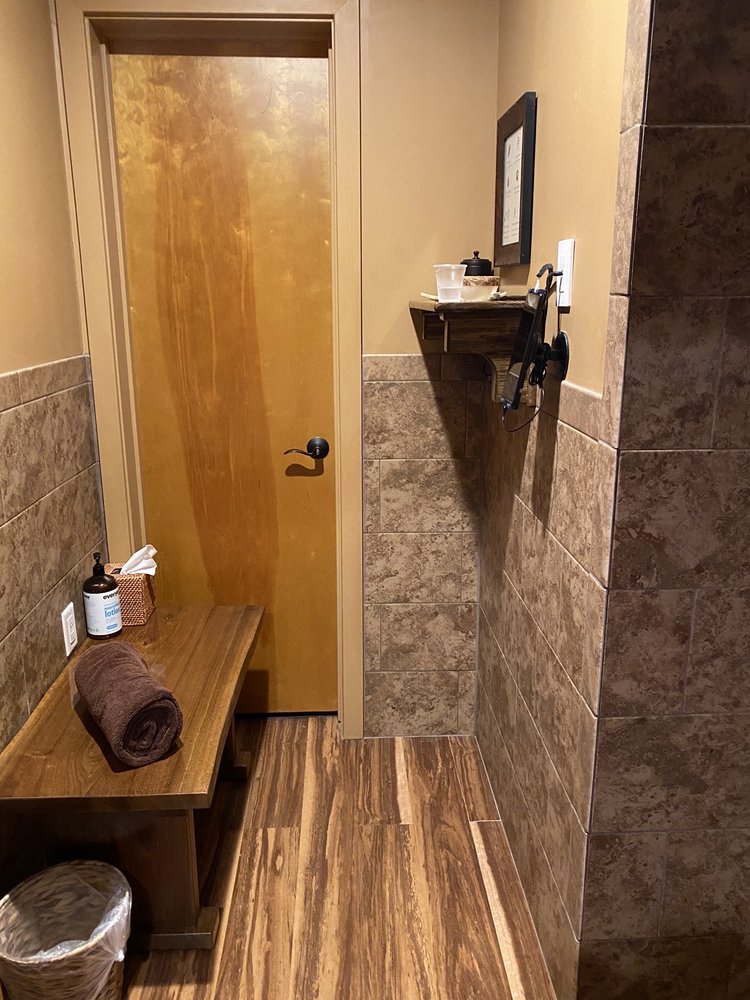 THE SALTY TURTLE FLOAT CENTER - Updated July 2025 - 18 Photos & 12 ...