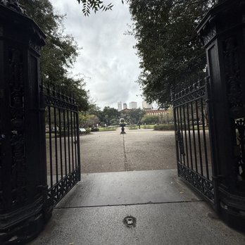 JACKSON SQUARE - Updated October 2025 - 2280 Photos & 525 Reviews - 751 ...