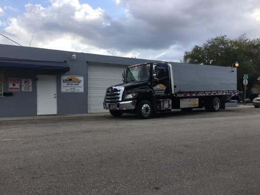 SUNSHINE TOWING - Updated August 2025 - 31 Photos & 57 Reviews - 7070 ...
