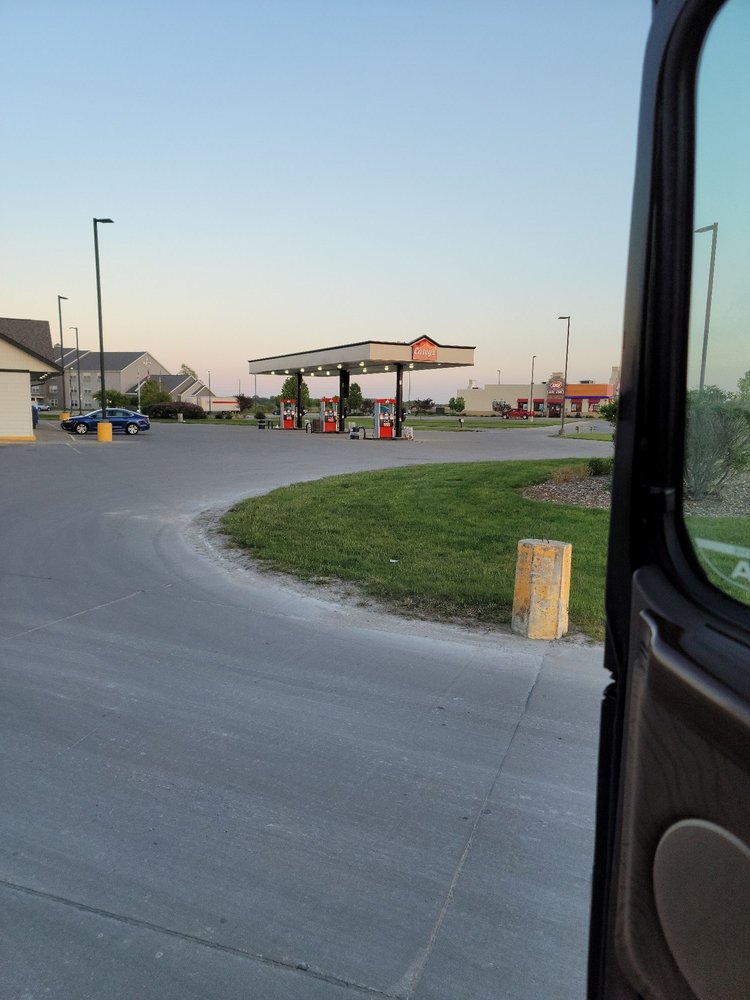 CASEY’S - Updated December 2025 - 414 S Clark St, Pella, Iowa - Pizza ...