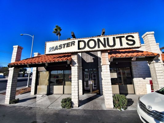 MASTER DONUTS - Updated February 2025 - 149 Photos & 216 Reviews - 2300 ...