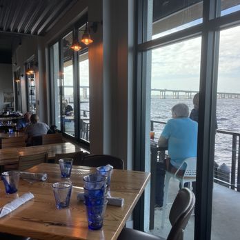 OXBOW BAR & GRILL - Updated September 2024 - 337 Photos & 346 Reviews ...