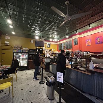 CAFE JUMPING BEAN - Updated October 2024 - 408 Photos & 453 Reviews ...