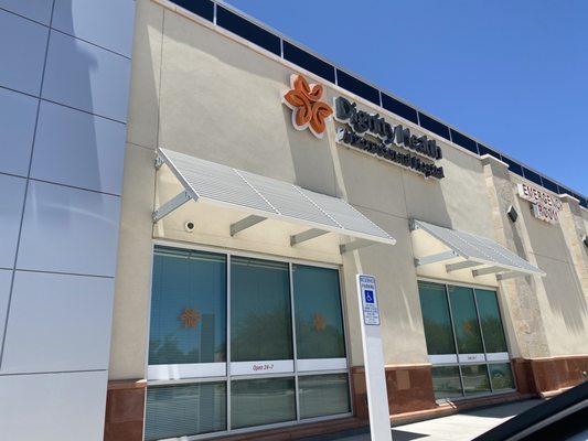EMERGENCY ROOM AT ARIZONA GENERAL HOSPITAL - AHWATUKEE - Updated May ...