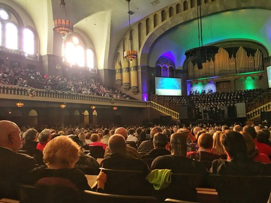 THE MOODY CHURCH - Updated December 2025 - 33 Photos & 28 Reviews ...