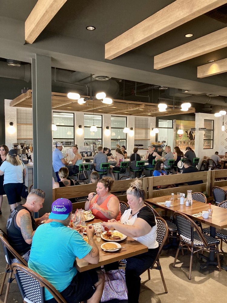 Butters Pancakes & Cafe - Mayo Blvd - 515 reviews - 7000 E Mayo Blvd ...