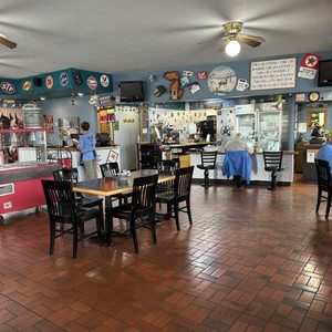 JOLLY INN - Updated August 2025 - 37 Photos & 38 Reviews - 8019 M-77 ...