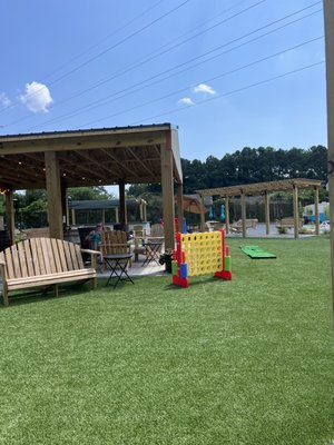 PUPS AND PINTS - 35 Photos & 23 Reviews - 2413 London Bridge Rd ...