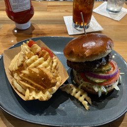 WALK-ON’S SPORTS BISTREAUX - TALLAHASSEE RESTAURANT - Updated October ...