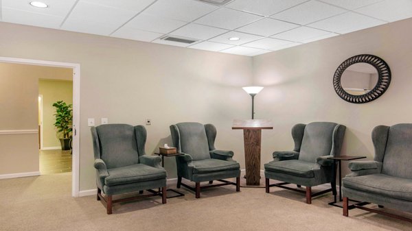 OLINGER FUNERAL, CREMATION & CEMETERY - CROWN HILL - Updated December ...