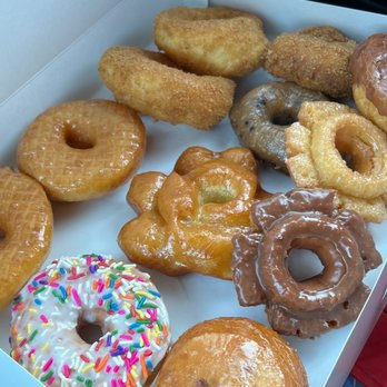 RUBY DONUT - Updated October 2025 - 126 Photos & 201 Reviews - 210 W ...
