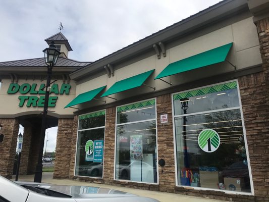 DOLLAR TREE - Updated December 2025 - 22 Photos - 3130 Mapleleaf Dr ...