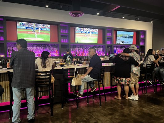 ISLANDER’S - 64 Photos - 151 W Alder St, Stockton, California ...