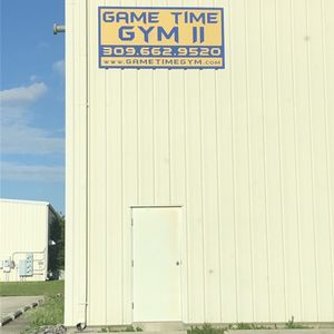 CRUNCH FITNESS - Updated July 2025 - 301 Veterans Pkwy, Normal ...