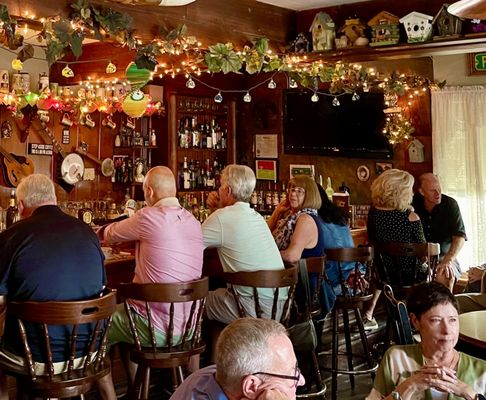 COLONY HOUSE RESTAURANT - Updated July 2025 - 150 Photos & 246 Reviews ...