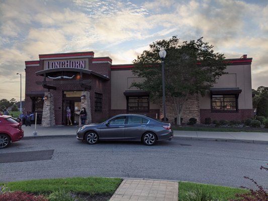 LANDSTOWN COMMONS - Updated August 2024 - 48 Photos & 38 Reviews - 3334 ...