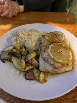 38 WEST PUB & GRILLE - 10 Photos - 38 West Rd, Waterboro, Maine - Irish ...