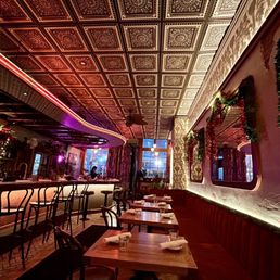 PAPI - Updated October 2025 - 265 Photos & 98 Reviews - 18 Exchange St ...