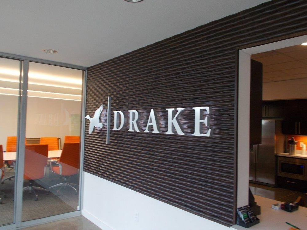 DESIGN CENTER SIGNS - Updated August 2025 - 23 Photos - 2971 Elkton Trl ...