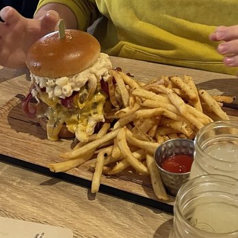 SHIFT RESTAURANT AND BAR - Updated December 2025 - 35 Photos & 106 ...