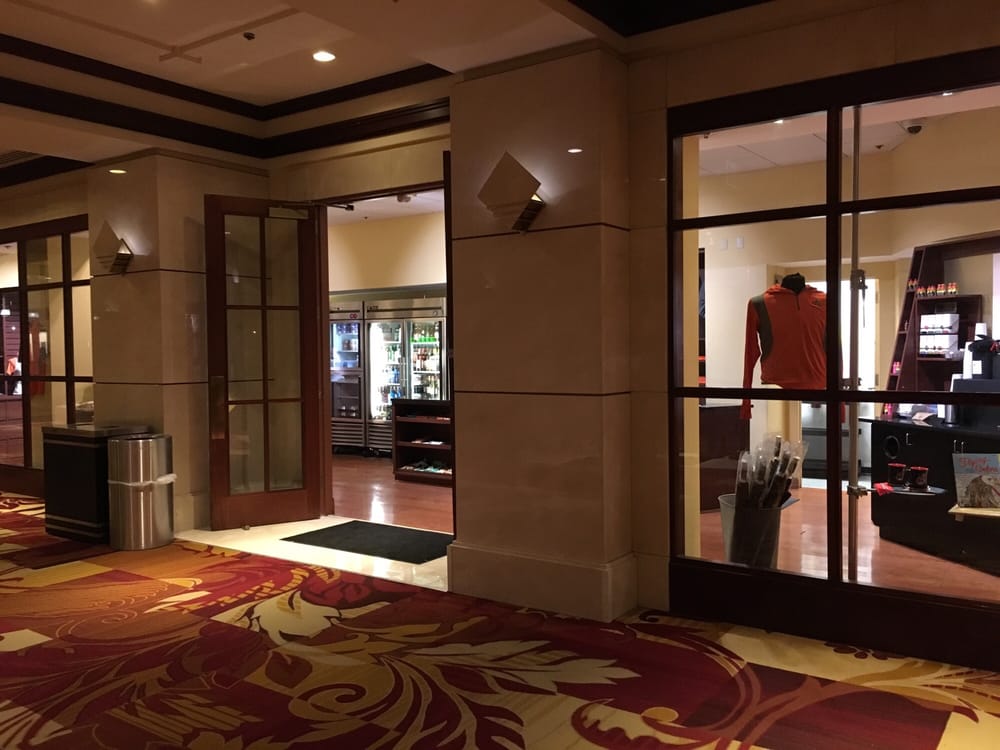 MARRIOTT GIFT SHOP - Updated July 2025 - 127 Public Sq, Cleveland, Ohio ...