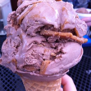 SWEET RETREAT - Updated March 2025 - 2520 Ridgeway Ave, Rochester, New ...