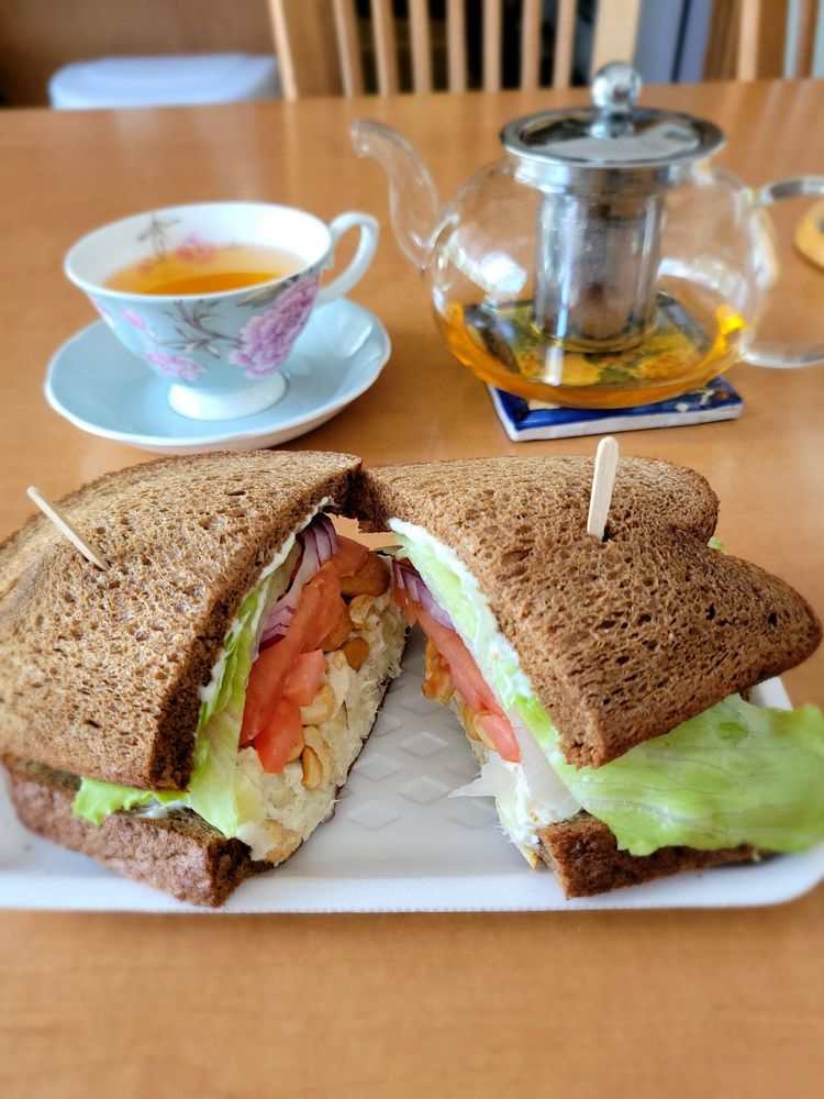 T C’S YUMMIES - Updated July 2025 - 57 Photos & 123 Reviews - 2217 N ...