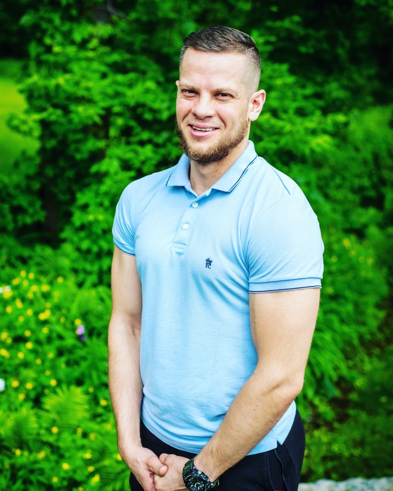 MATTHEW DRAG RMT - Updated August 2025 - 23 Photos - 407 Eagle St ...