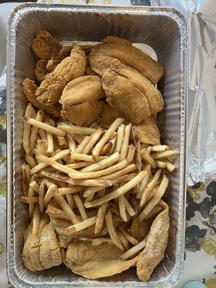 BIG SHARKS FISH CHICKEN AND MORE - Updated July 2024 - 1699 Colfax Ave ...