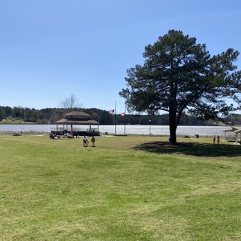 CAUBLE PARK AT ACWORTH BEACH - Updated August 2025 - 76 Photos & 14 ...