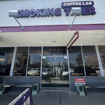 SMOKING TIGER COFFEE LAB - Updated July 2024 - 425 Photos & 168 Reviews ...