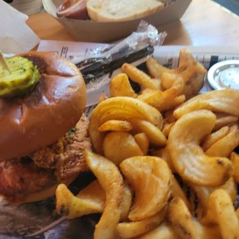 FREIGHT FRIED CHICKEN - Updated October 2024 - 54 Photos & 58 Reviews ...