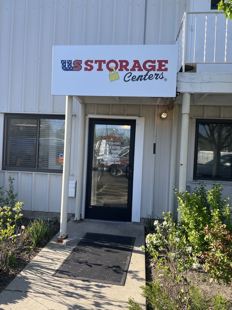 THE LOCK UP SELF STORAGE - Updated January 2026 - 12 Photos & 34 ...