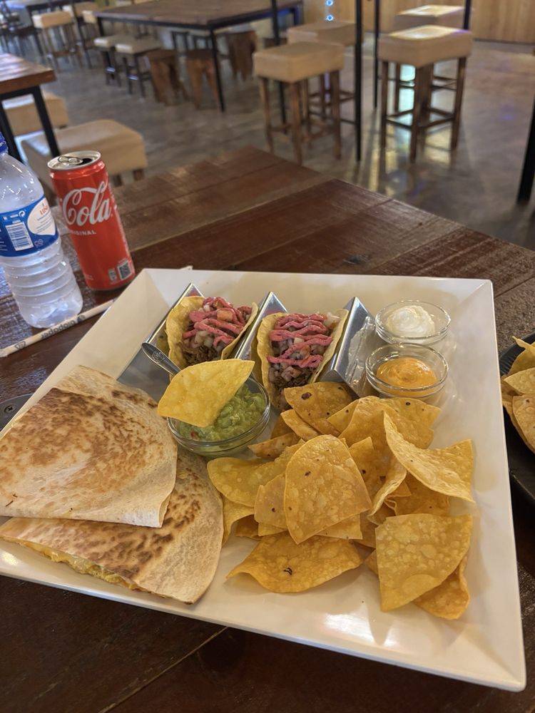 O MEX BY O GIRO - Updated December 2024 - R. Imperatriz Dona Amelia 114 ...