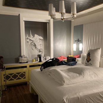 STAYPINEAPPLE, A DELIGHTFUL HOTEL, SOUTH END - Updated August 2024 ...