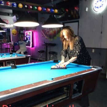 BOMBSHELLS BAR AND GRILL - Updated December 2025 - 127 Photos & 32 ...