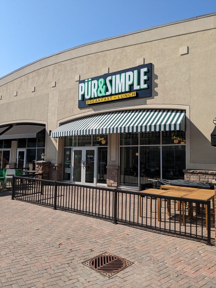 PUR & SIMPLE - Updated September 2025 - 25 Photos - 790 Kanata Avenue ...