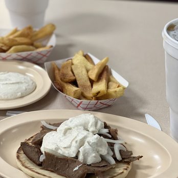 JOHN’S GRECIAN DELIGHT - Updated December 2024 - 54 Photos & 128 Reviews - 1001 Fort Crook Rd N ...