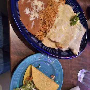 PHIL SANDOVAL’S MEXICAN RESTAURANTE - Updated May 2024 - 84 Photos & 41 ...