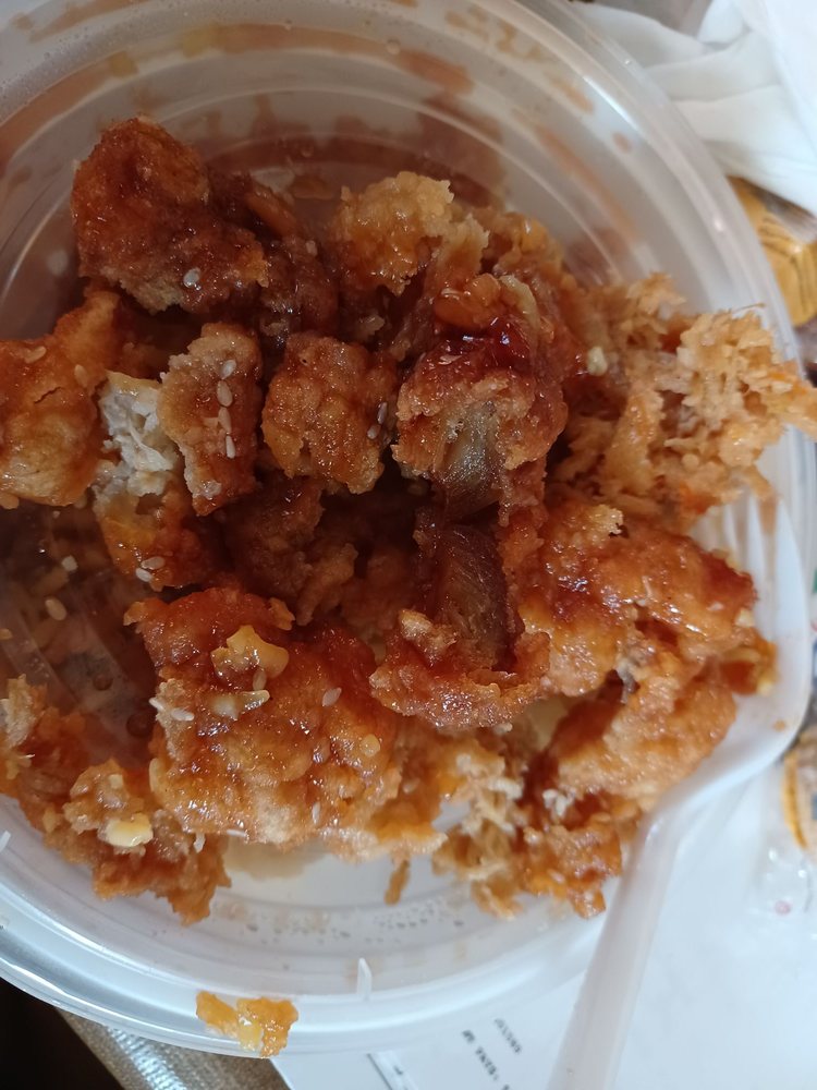 MAIN MOON CHINESE RESTAURANT - 25 Reviews - 3032 Cromer Ave NW, Canton ...