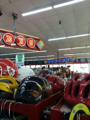 RED RACKS DAV THRIFT STORE - Updated August 2025 - N Glenstone Ave ...