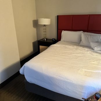 HOLIDAY INN EXPRESS DENVER DOWNTOWN - Updated October 2025 - 117 Photos ...